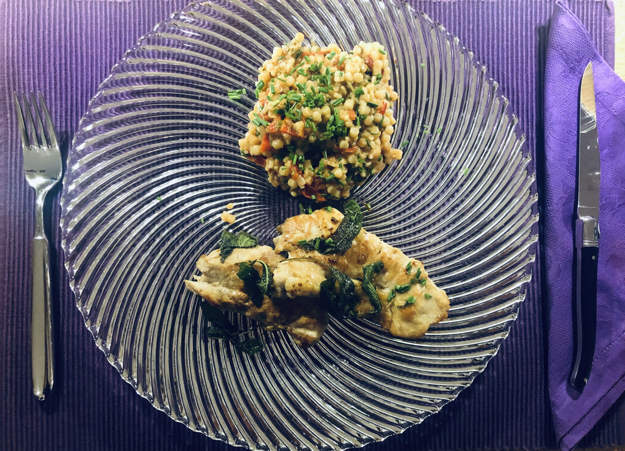 Secreto vom Schwein mit mediterraner Fregola Sarda