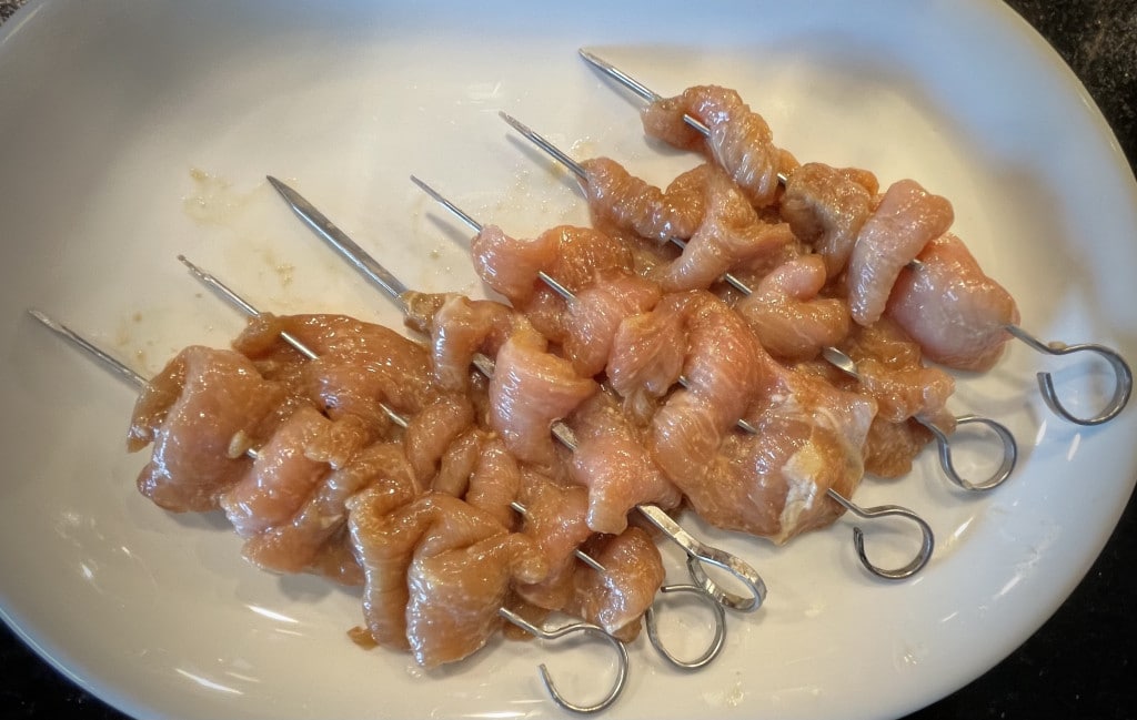 Saté Spieße mit Erdnuss-Dip - Willkommen auf FressFreunde.de